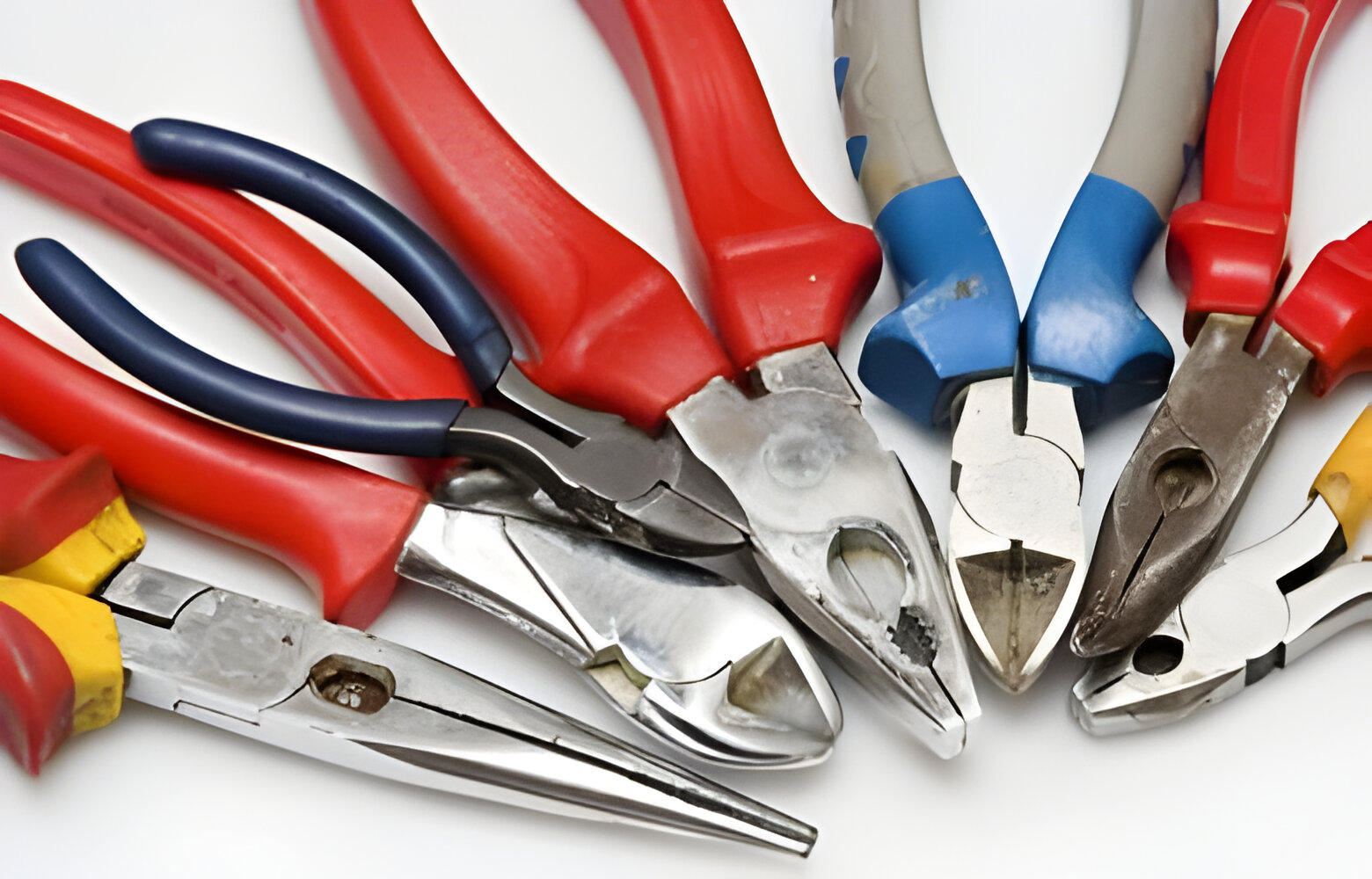 Tools & Machinery :: Construction & Workshop Tools :: Hand Tools :: Pliers - Arabtools